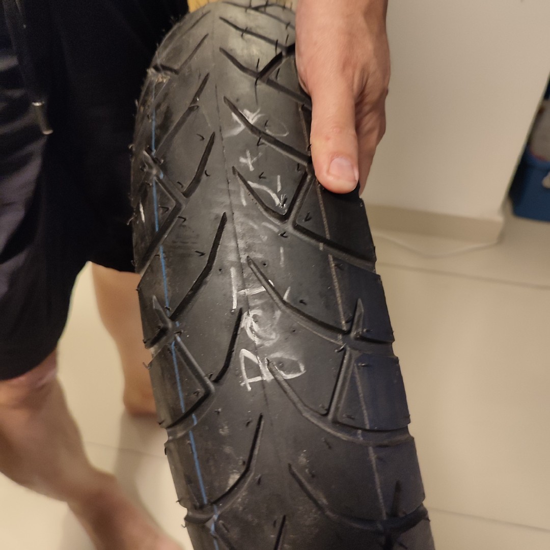 Kenda motor tyre cmc xy400, Auto Accessories on Carousell