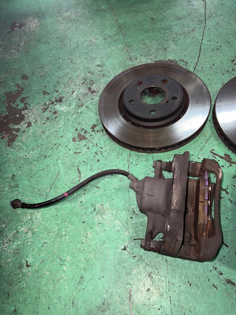 Lexus IS250 Original Advics Front Caliper, Car Accessories, Accessories ...