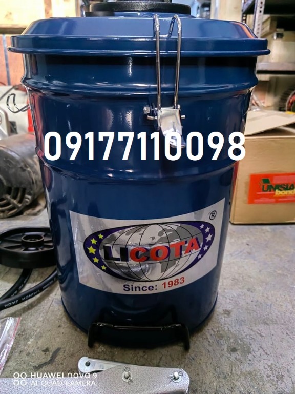 Licota Grease Pump, Commercial & Industrial, Construction Tools ...