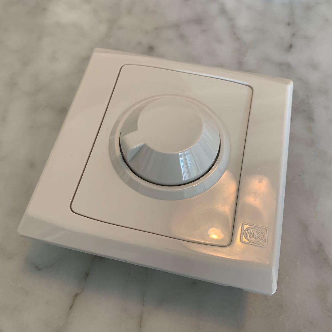 MK Electric 1000w 1 GANG Dimmer S1535, TV & Home Appliances, Electrical ...
