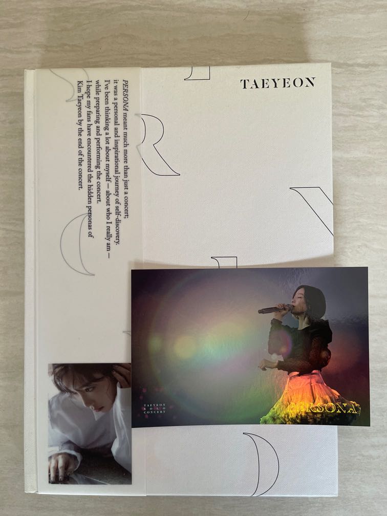 泰妍Persona Solo Concert Photobook 連Postcard, 興趣及遊戲, 收藏品及紀念品, 韓流 - Carousell