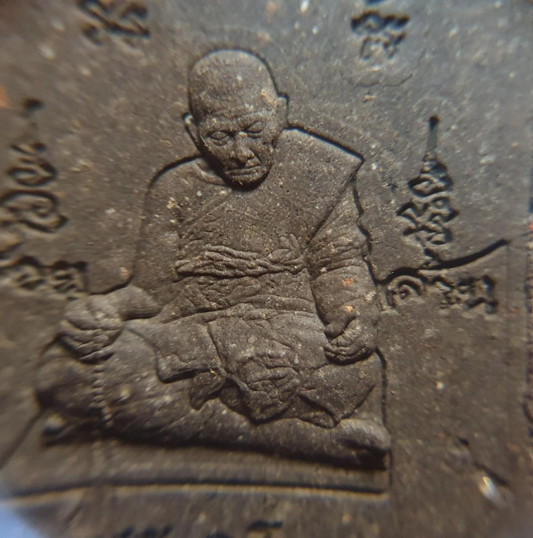 Phra Sai Gold Foil 奇迹佛 -LP Maha sila, Hobbies & Toys, Memorabilia ...