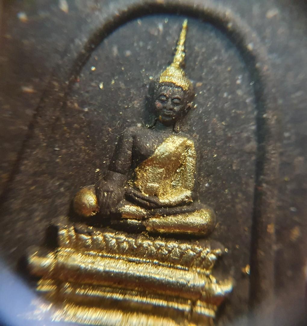 Phra Sai Gold Foil 奇迹佛 -LP Maha sila, Hobbies & Toys, Memorabilia ...