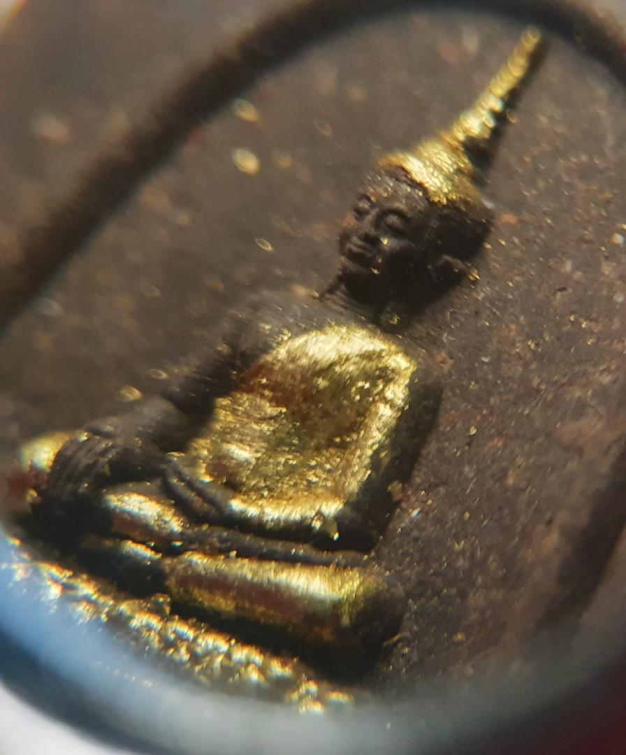 Phra Sai Gold Foil 奇迹佛 -LP Maha sila, Hobbies & Toys, Memorabilia ...