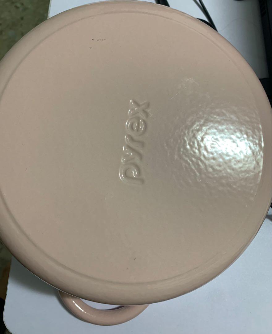 Pyrex Round Cast Iron Casserole 25.8cm, Furniture & Home Living ...