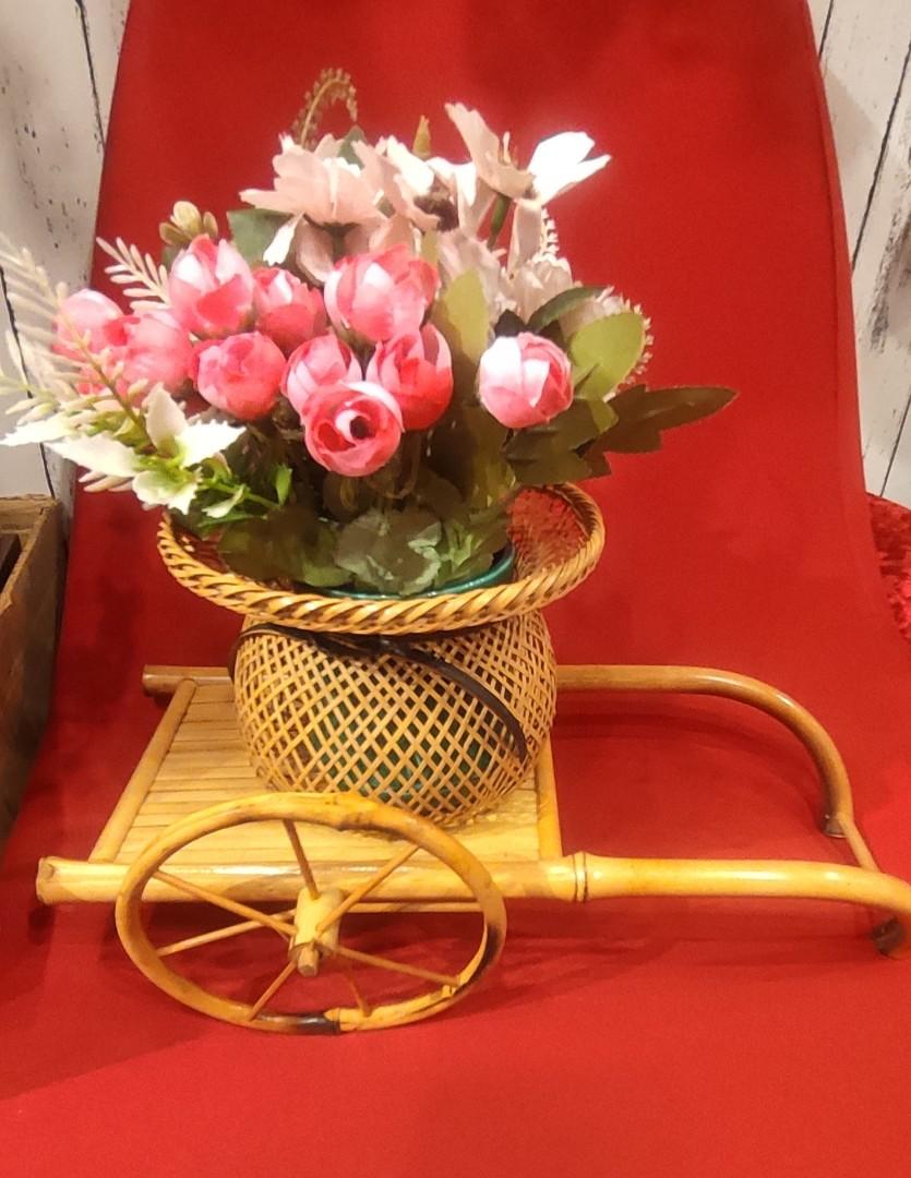Rattan Rickshaw decor/flower vase, Furniture & Home Living, Home Decor ...