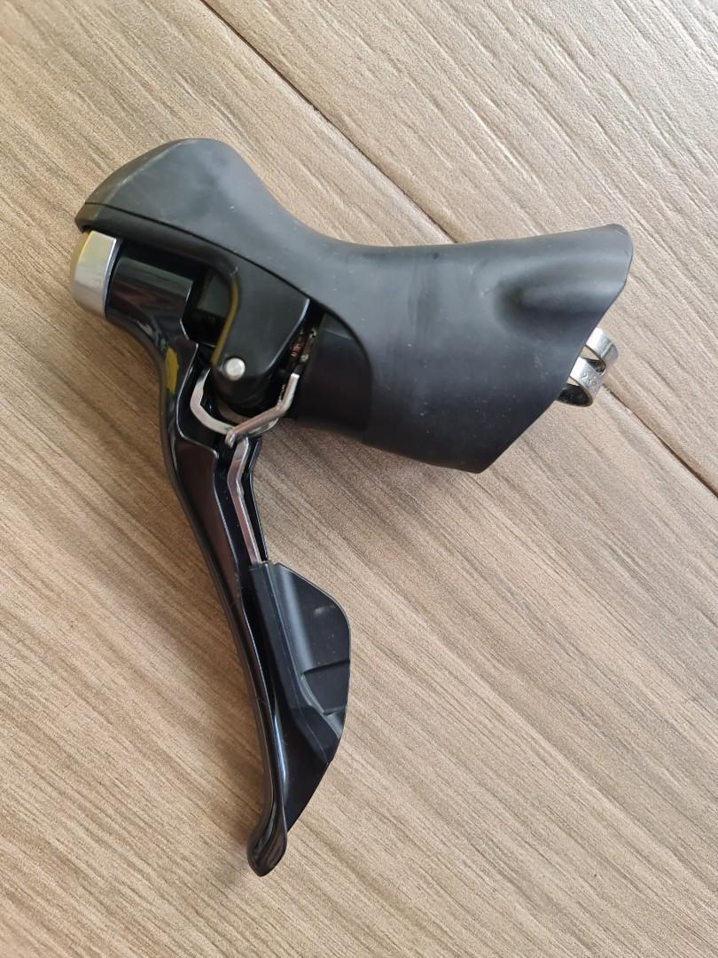 Shimano 105 R5800 Right Shifter, Sports Equipment, Bicycles & Parts ...