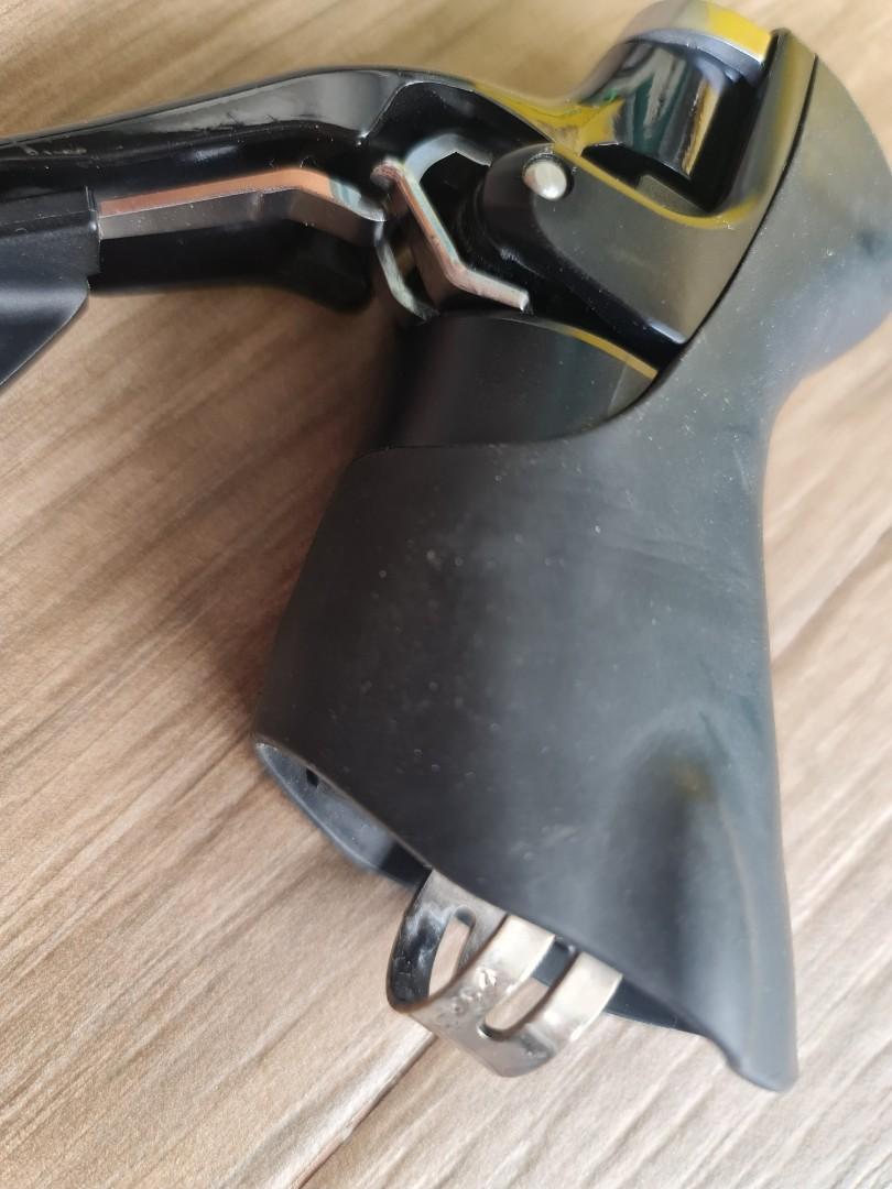 Shimano 105 R5800 Right Shifter, Sports Equipment, Bicycles & Parts ...