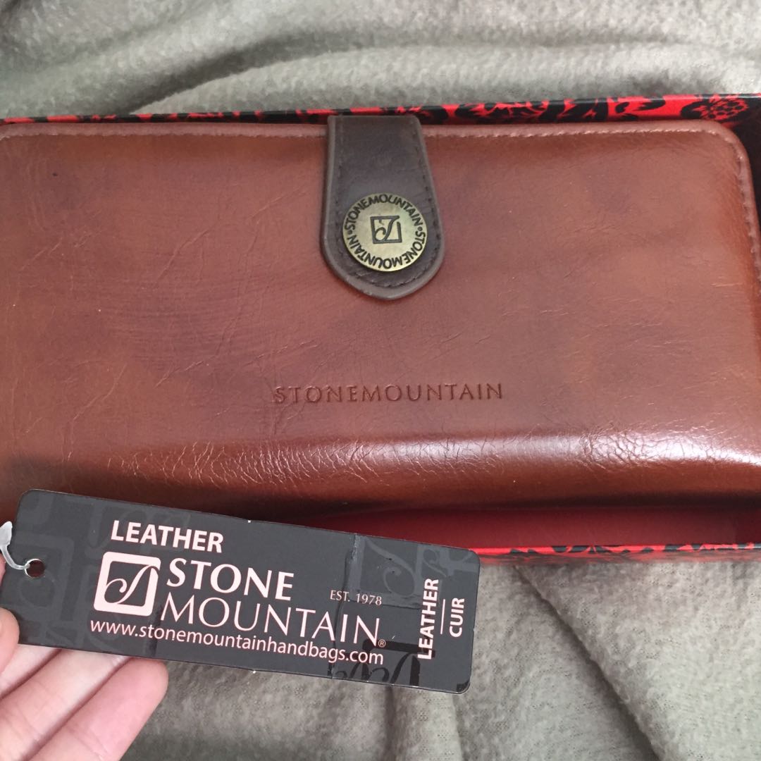 STONE MOUNTAIN LEATHER WALLET, Women's Fashion, Bags & Wallets, Wallets ...