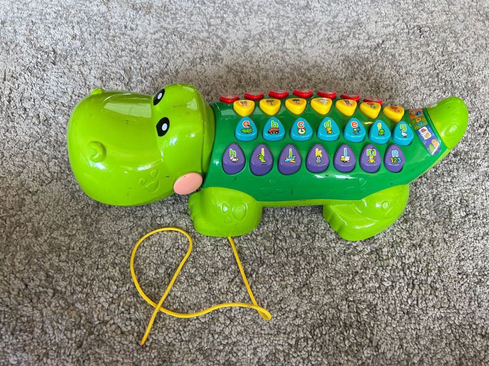 VTech Toy alligator crocodile, Hobbies & Toys, Toys & Games on Carousell