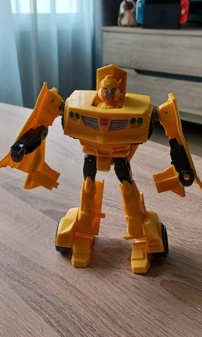Transformers Bumblebee Car Robot, Hobbies & Toys, Toys & Games on Carousell