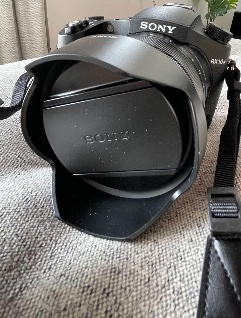 1 day old Sony RX10 Mk IV with extra battery and filter, Photography ...