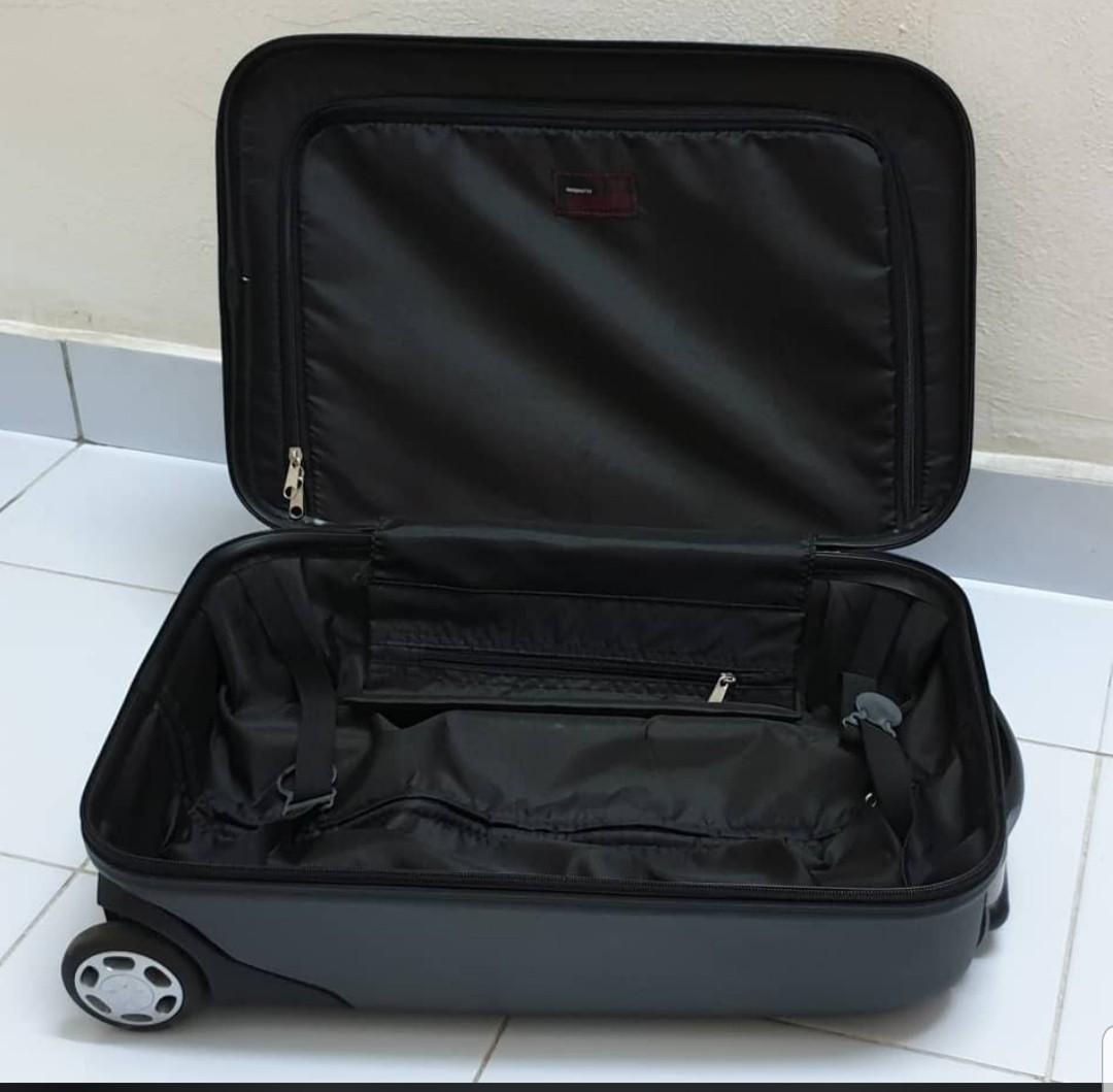 20" Condotti cabin sized luggage, Hobbies & Toys, Travel, Luggage on ...