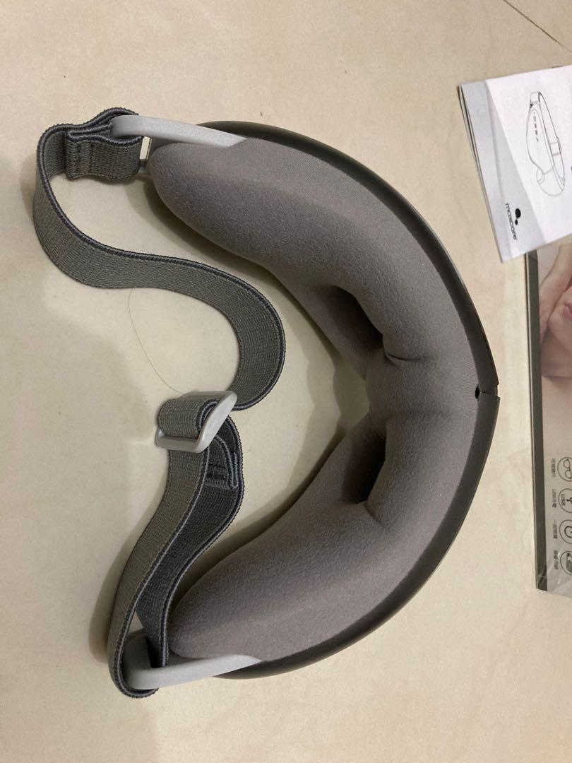99% New Maxcare Max Eye’s 眼部按摩器 Eyes Massage Device, 健康及營養食用品, 按摩紓緩用品 ...