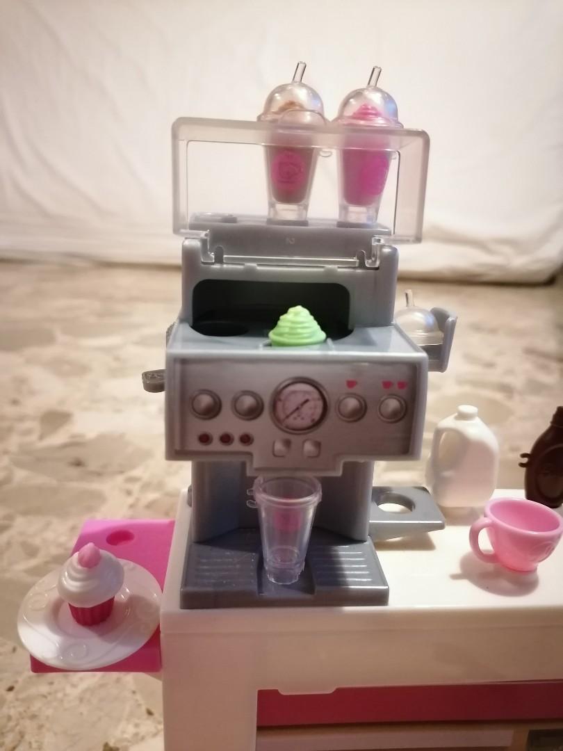 Barbie Cafe Cook and Bake Coffee Shop Curvy Girl GMW03, Hobbies & Toys ...