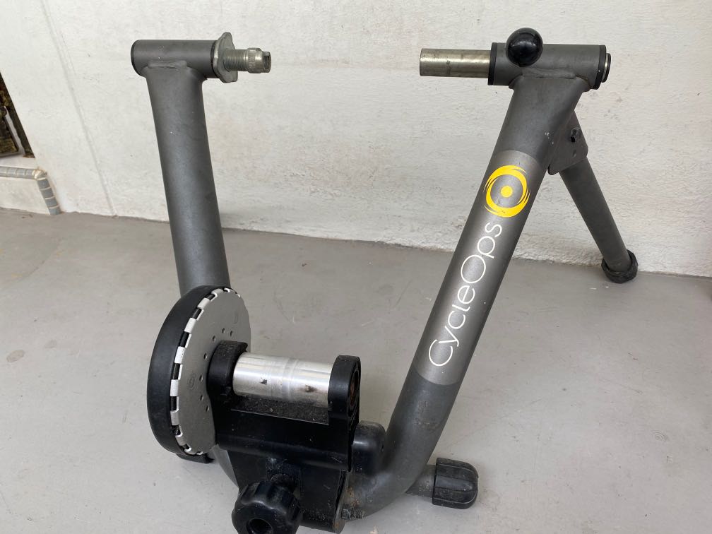 Bike indor trainer CycleOps, Sports Equipment, Bicycles & Parts, Parts & Accessories on Carousell