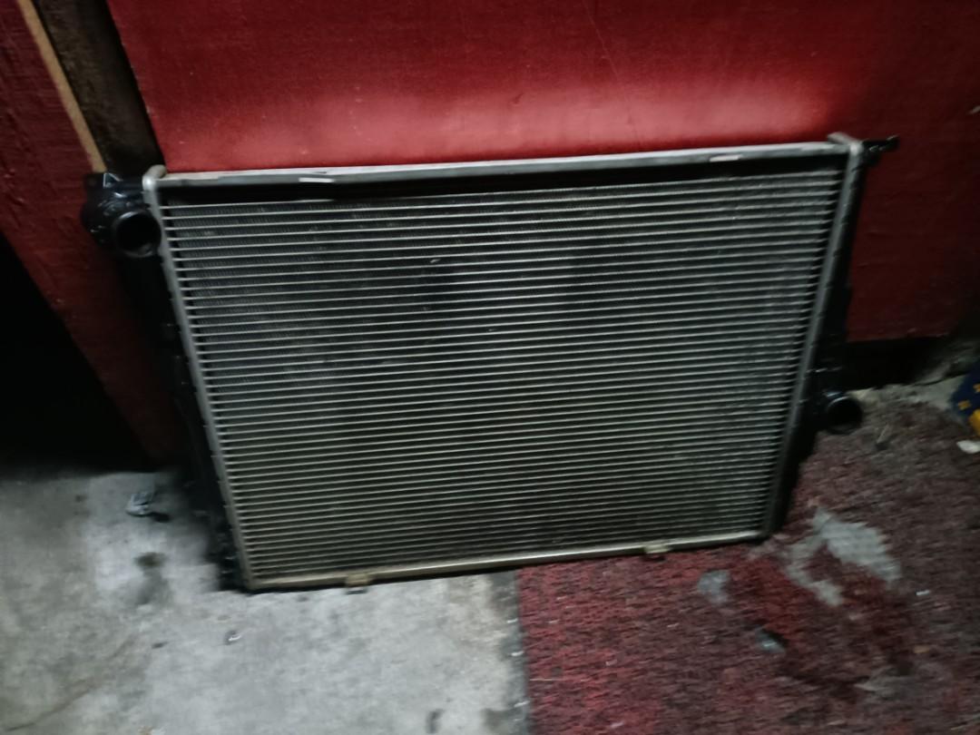 Bmw E87 E90 E92 N46 Radiator Original, Auto Accessories on Carousell