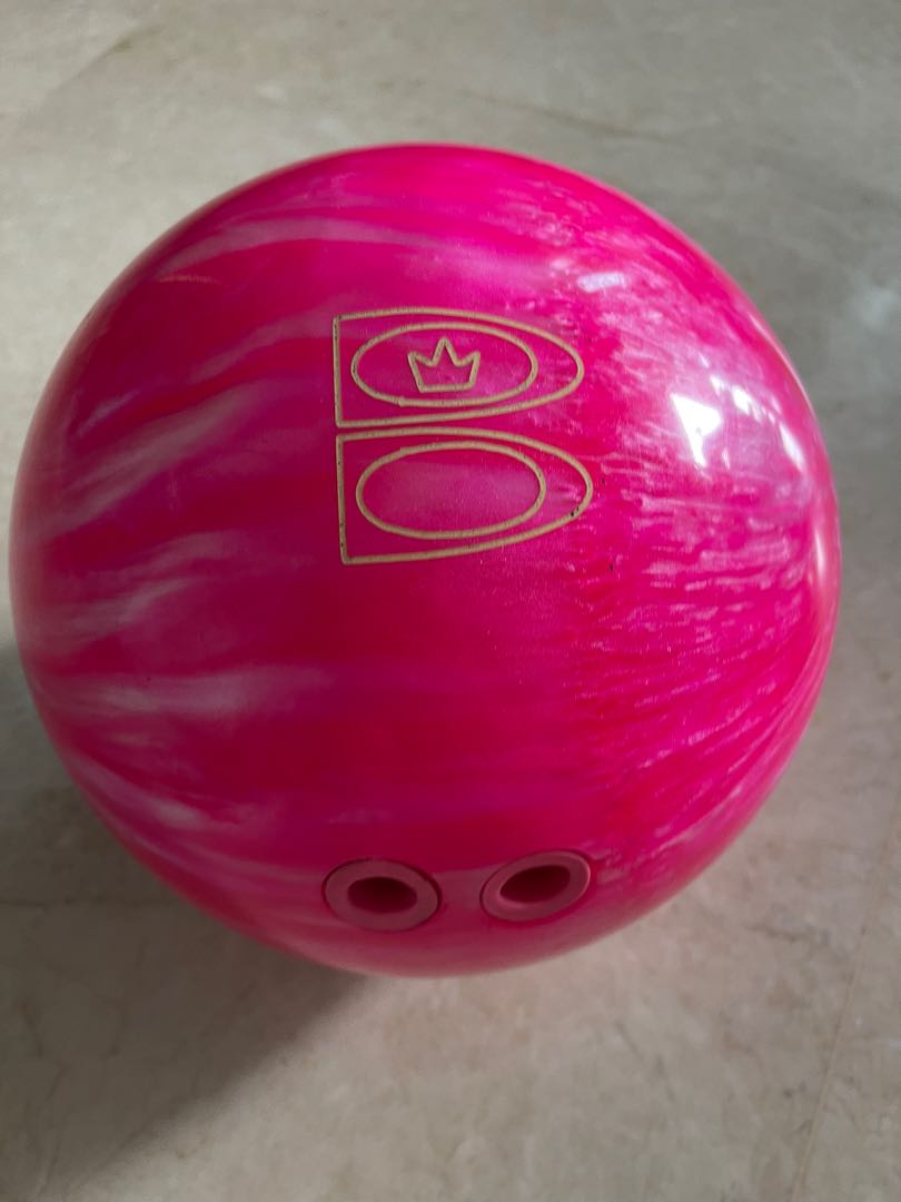 Bowling Ball 8lbs pink, Sports Equipment, Sports & Games, Billiards ...