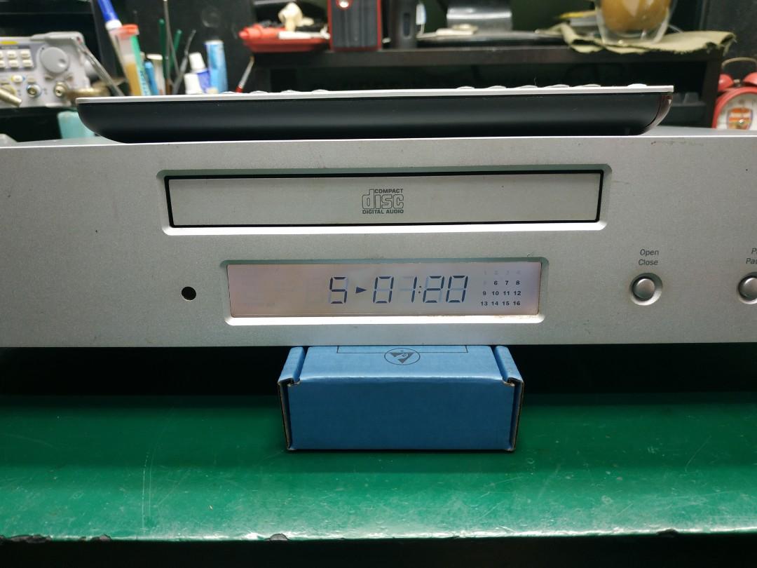 Cambridge Audio Azur 340c CD Player, Audio, Portable Music Players on ...