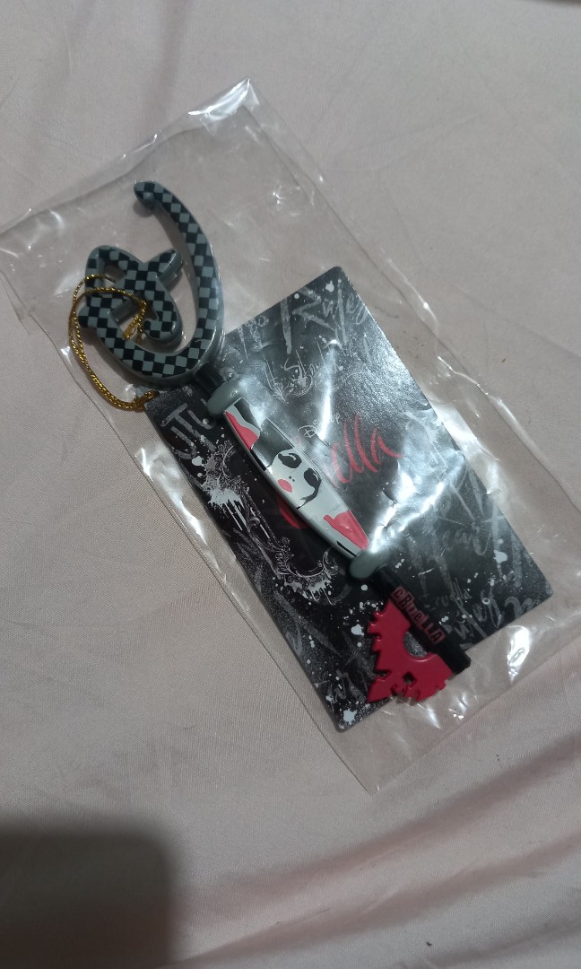 Disney keys, Hobbies & Toys, Toys & Games on Carousell
