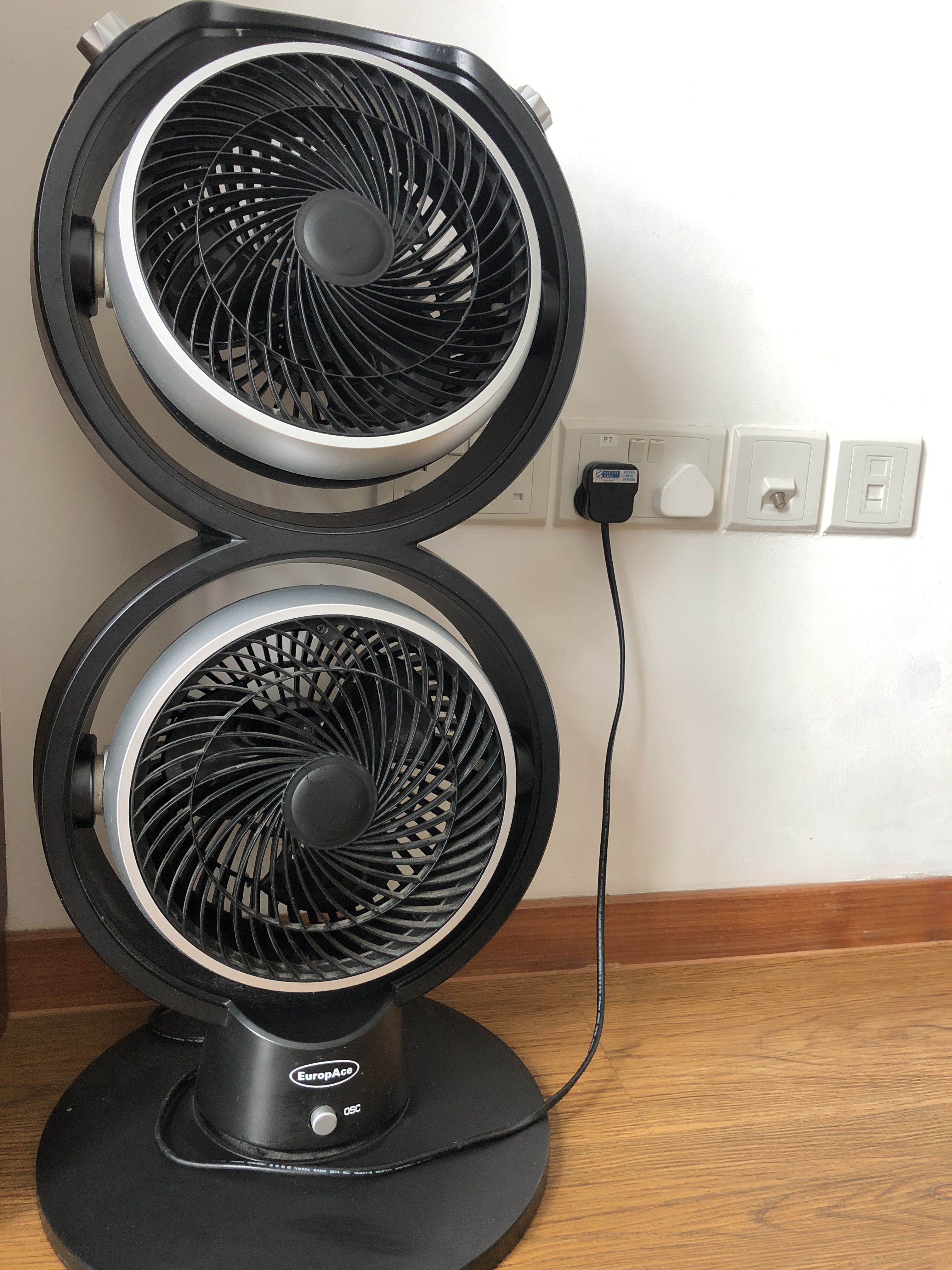 EuropAce EQQ 7L Dual Turbo Oscillating Fan, Furniture & Home Living ...
