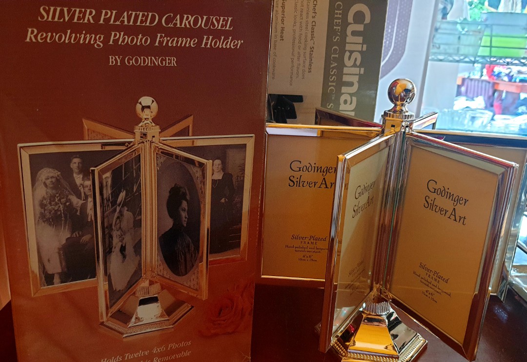 Godinger Silver Plated Revolving Photo Frame Carousel 12-- 4x6 Photos ...
