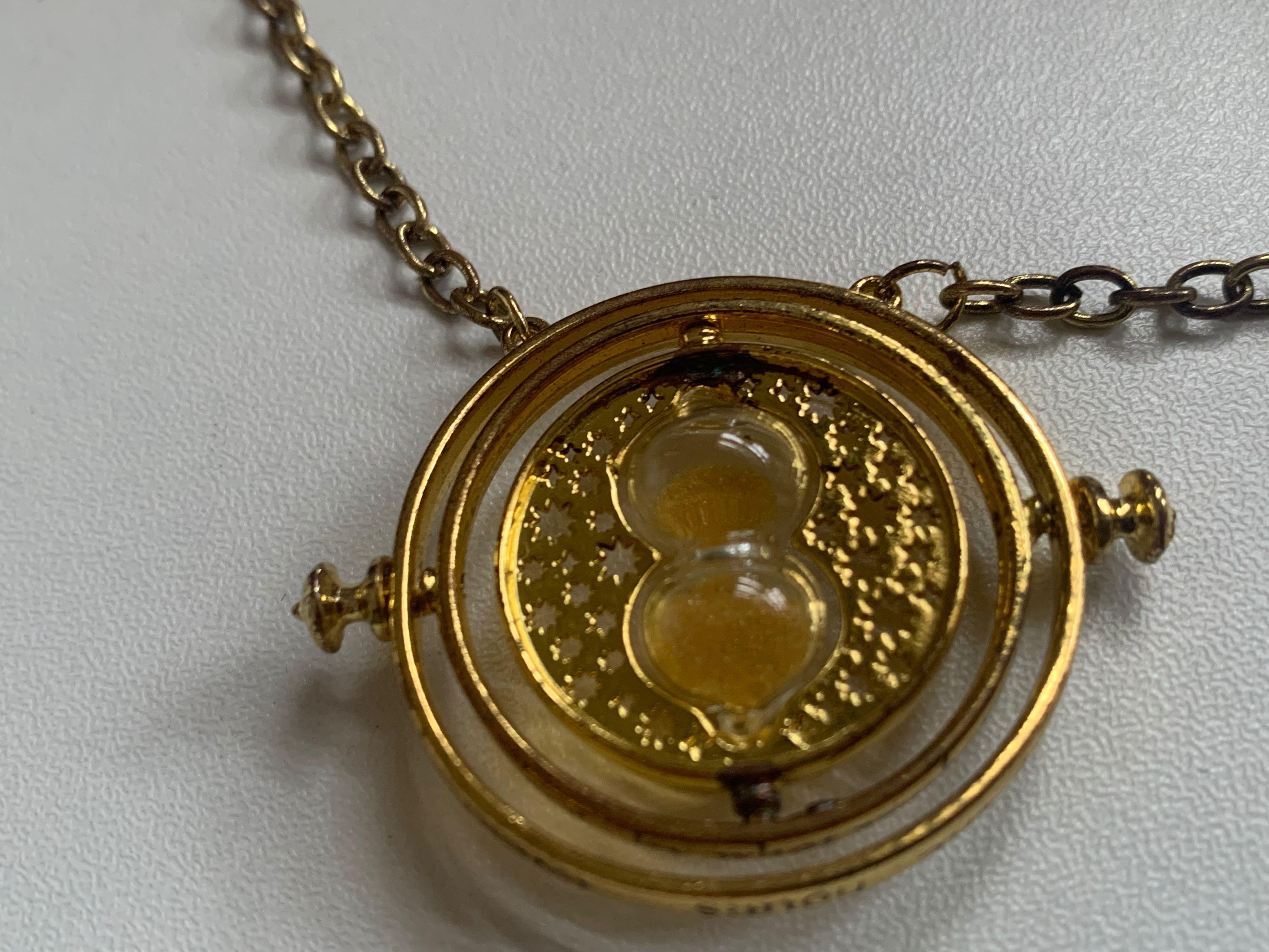 Harry Potter Time Turner (Noble Collection), Hobbies & Toys ...