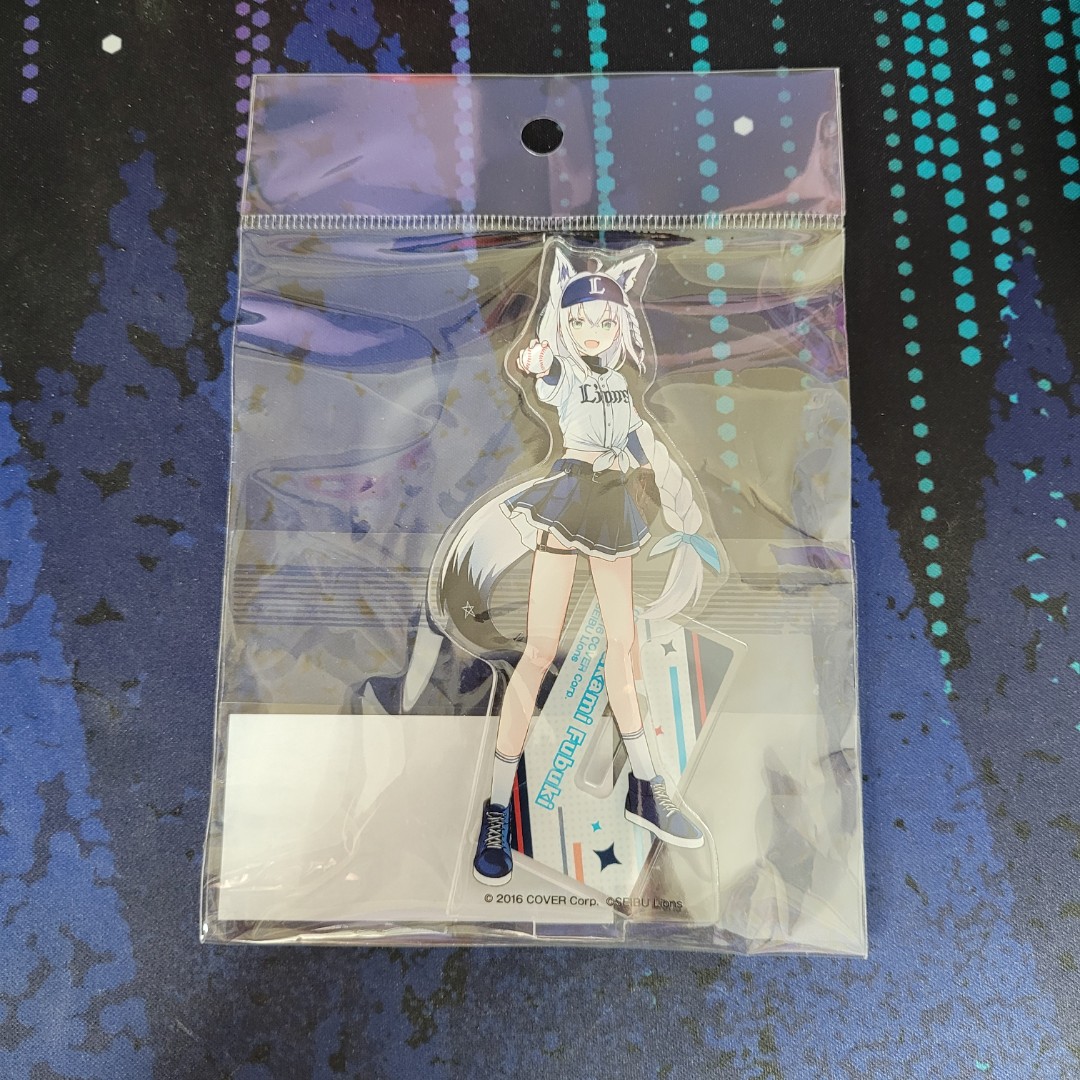 Hololive x Pacific Baseball Acrylic Stands, Hobbies & Toys, Memorabilia ...