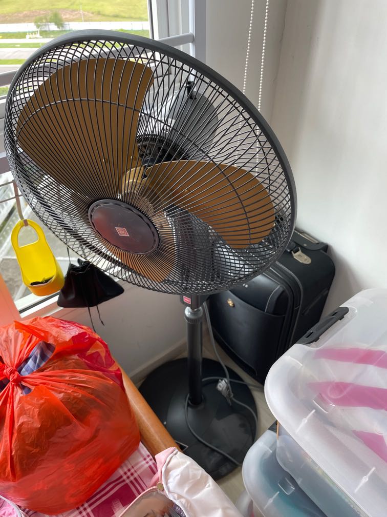 KDK P40US STANDING FAN, Furniture & Home Living, Lighting & Fans, Fans ...