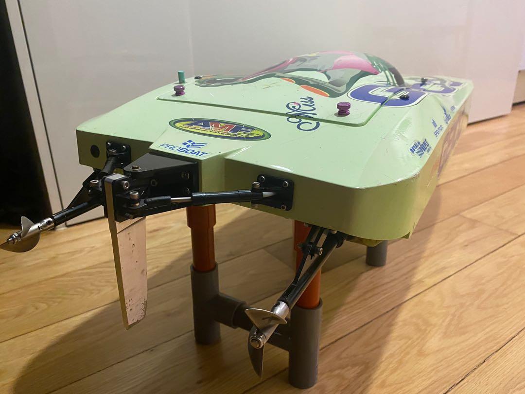 Proboat Miss Geico 36 rc boat, Hobbies & Toys, Toys & Games on Carousell