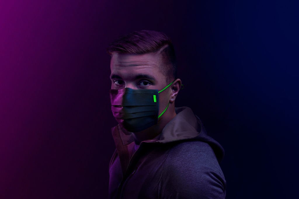 Razer Folded Cloth Mask, Health & Nutrition, Face Masks & Face Shields ...
