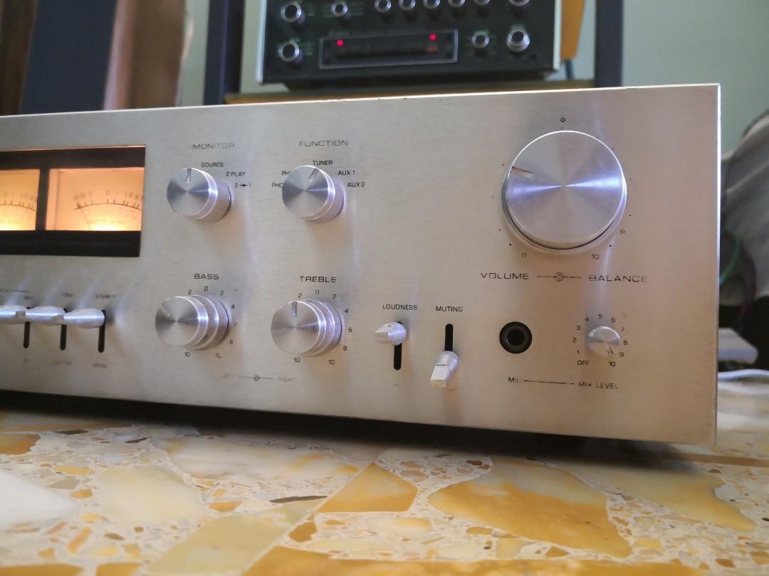 Rotel RA812 stereo amplifier on Carousell