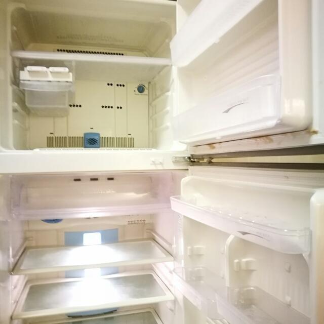 Sharp Ion Plasmacluster REFRIGERATOR/FRIDGE - 2 Door (340litre), TV ...