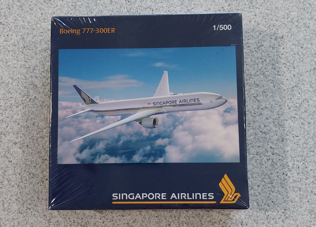 SIA B777-300ER AIRCRAFT MODEL 1:500, Hobbies & Toys, Toys & Games on ...
