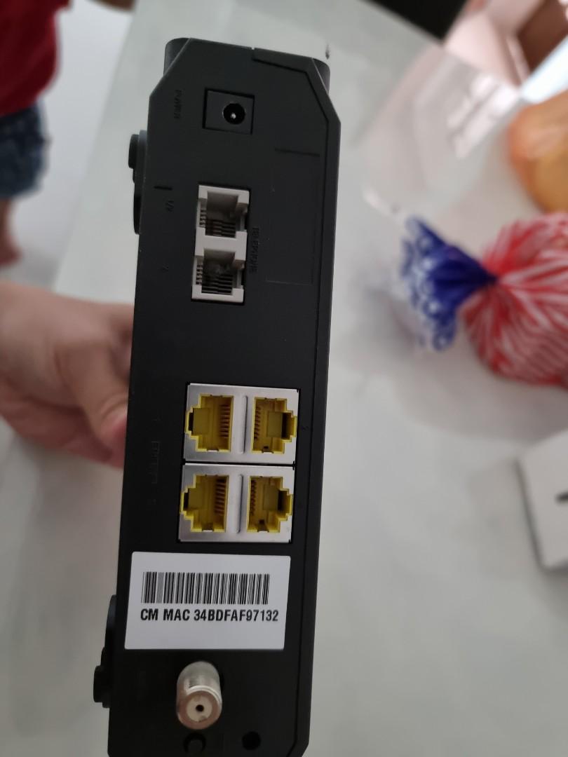 Starhub cable modem (not wireless), Computers & Tech, Parts ...