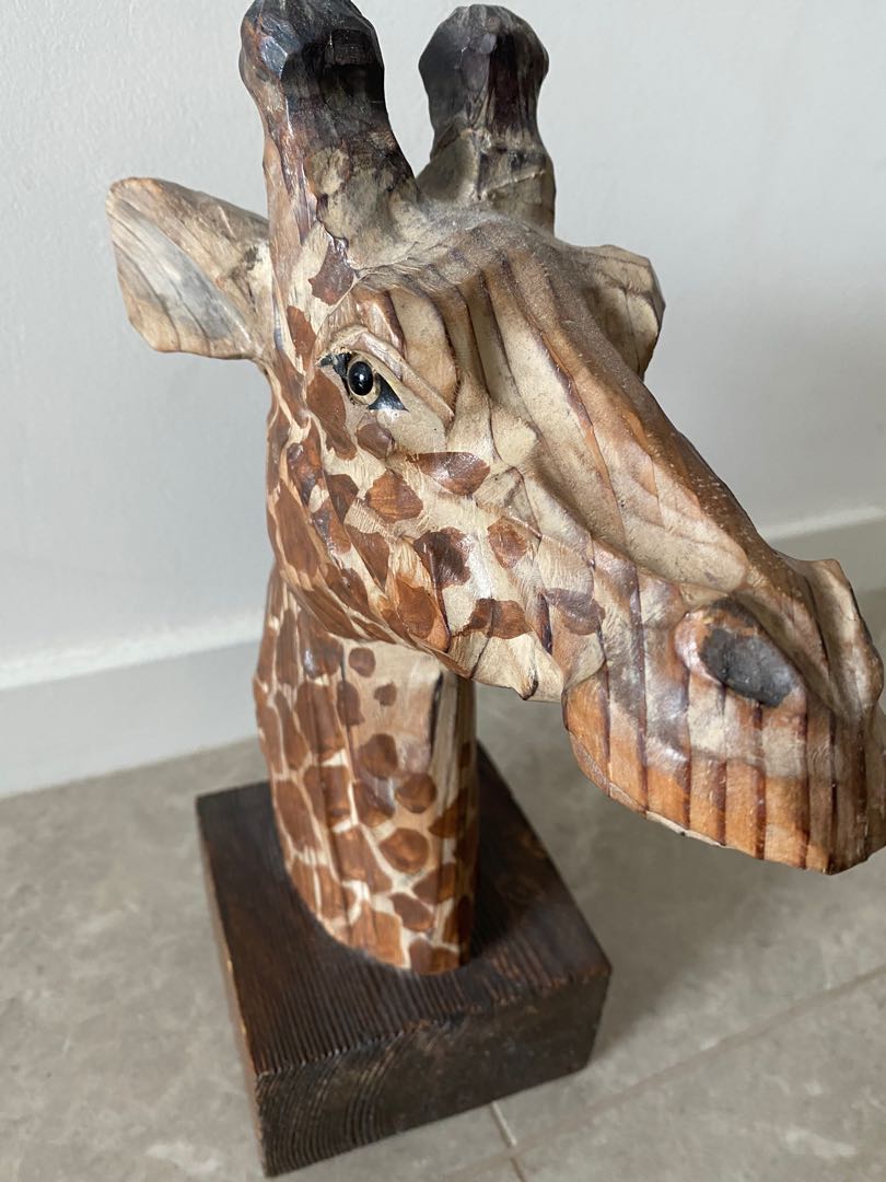 Table top wooden giraffe head, Furniture & Home Living, Home Decor ...