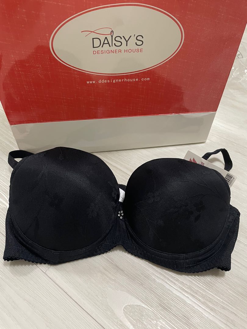 Wacoal - full cup bra - size B75, Women's Fashion, New Undergarments ...