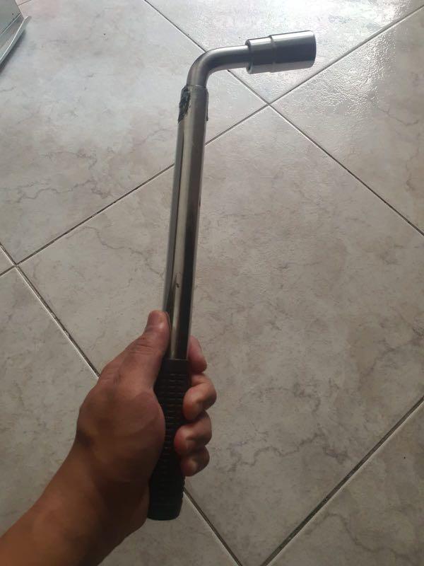 Wheel Wrench L Shape, Car Accessories, Accessories on Carousell