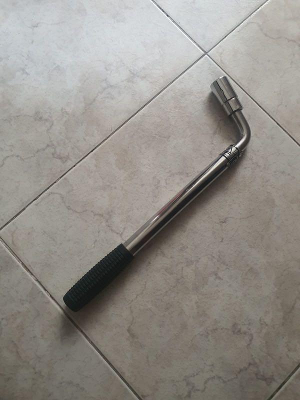 Wheel Wrench L Shape, Car Accessories, Accessories on Carousell