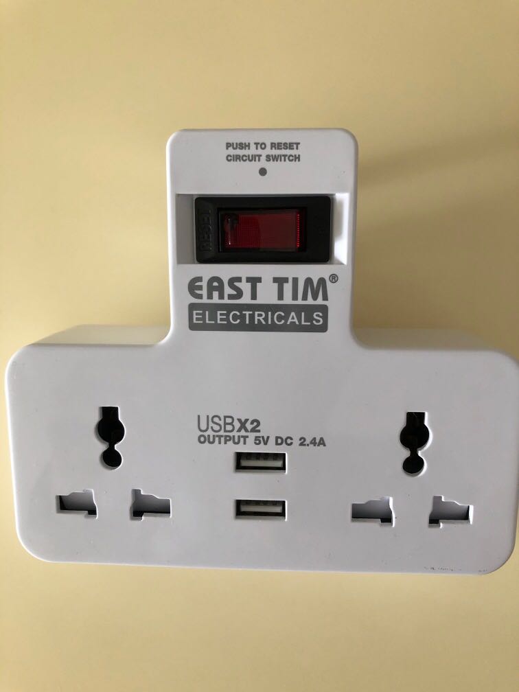 Wireless One-to-Two Converter Socket & 2USB Interface Universal UK Plug ...