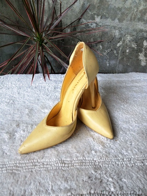 BIG TREE PUMP, Women's Fashion, Footwear, Heels on Carousell