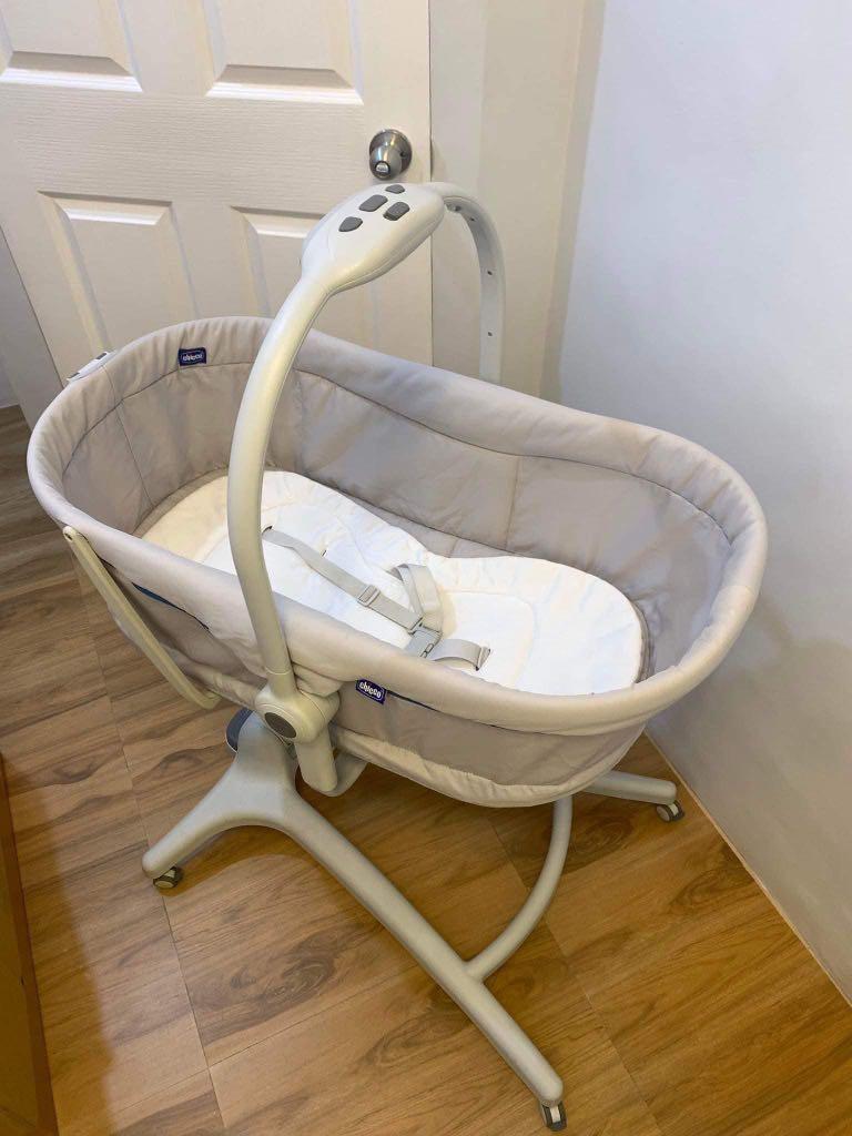 Chicco Baby Hug 4in1, Babies & Kids, Baby Nursery & Kids Furniture ...
