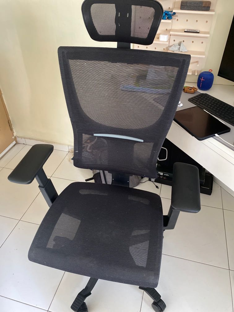 Ergotune Classic, Furniture & Home Living, Furniture, Chairs on Carousell