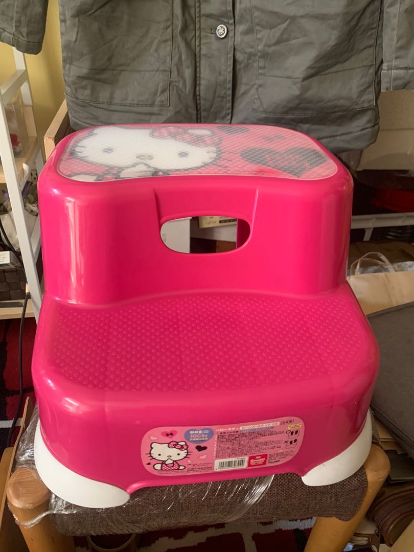 Hello Kitty Step stool/Hello Kitty Sanrio, Furniture & Home Living ...