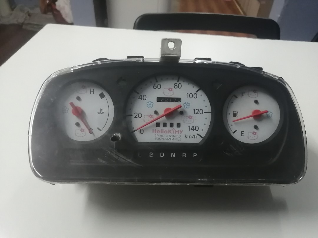 Meter l5 hello kitty, Auto Accessories on Carousell