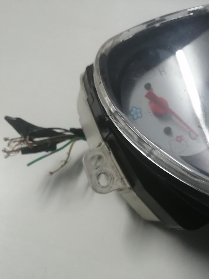 Meter l5 hello kitty, Auto Accessories on Carousell