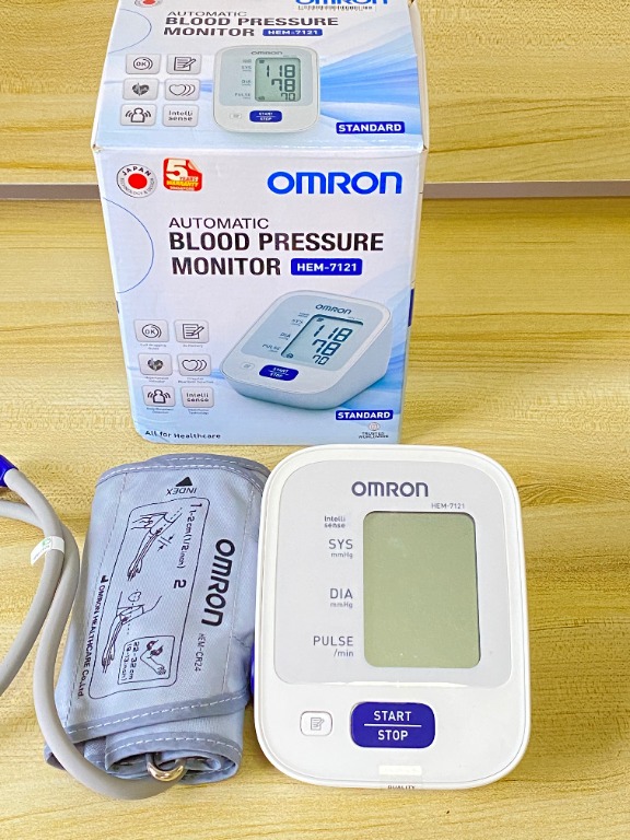 Omron Automatic Blood Pressure Monitor HEM-7120 - Battery operated, Health & Nutrition, Health ...