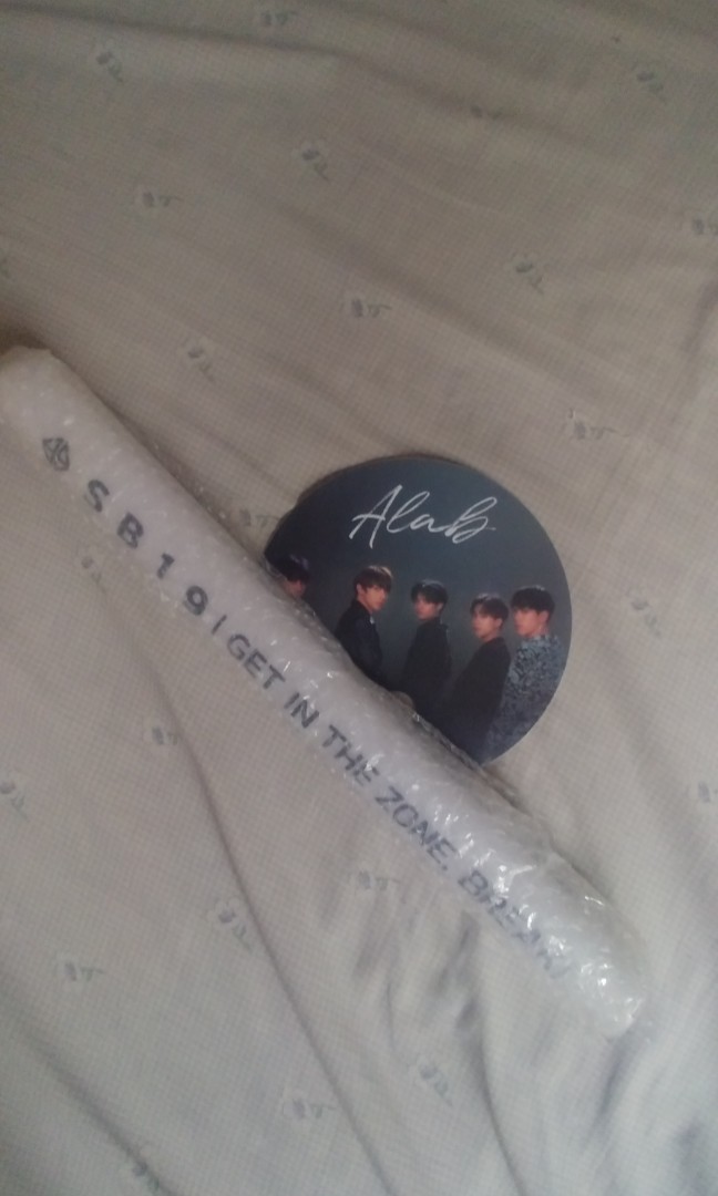 SB19 Lightstick, Hobbies & Toys, Memorabilia & Collectibles, Fan ...