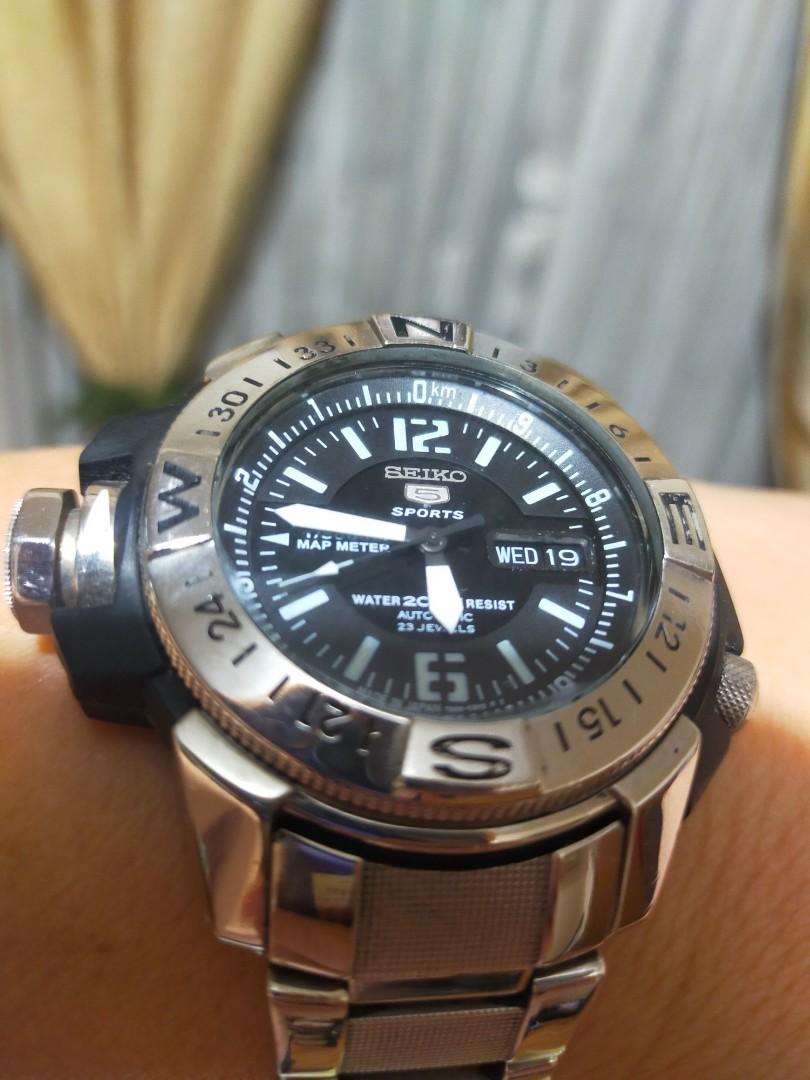 Seiko 5 Sports map meter, Men's Fashion, Watches & Accessories, Watches ...