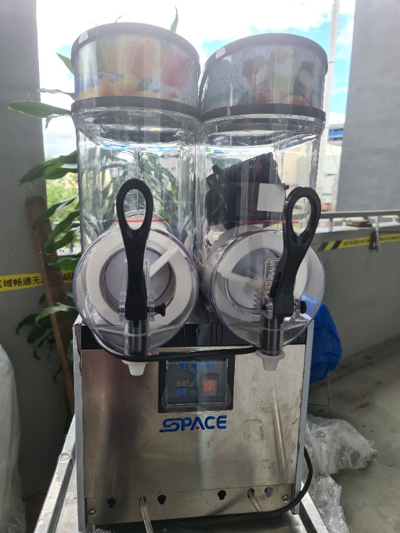 SPACE Slush Machine, Food & Drinks, Other Food & Drinks on Carousell